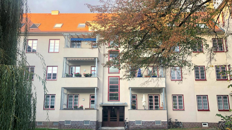 Leben in der Gartenstadt Marienbrunn ... Helle Eigentumswohnung mit Loggia und Blick zum ...